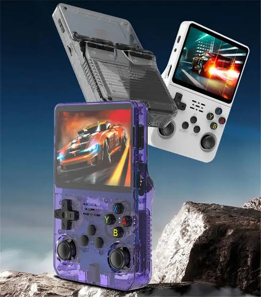 R36S Retro Handheld Game | Tech Zone