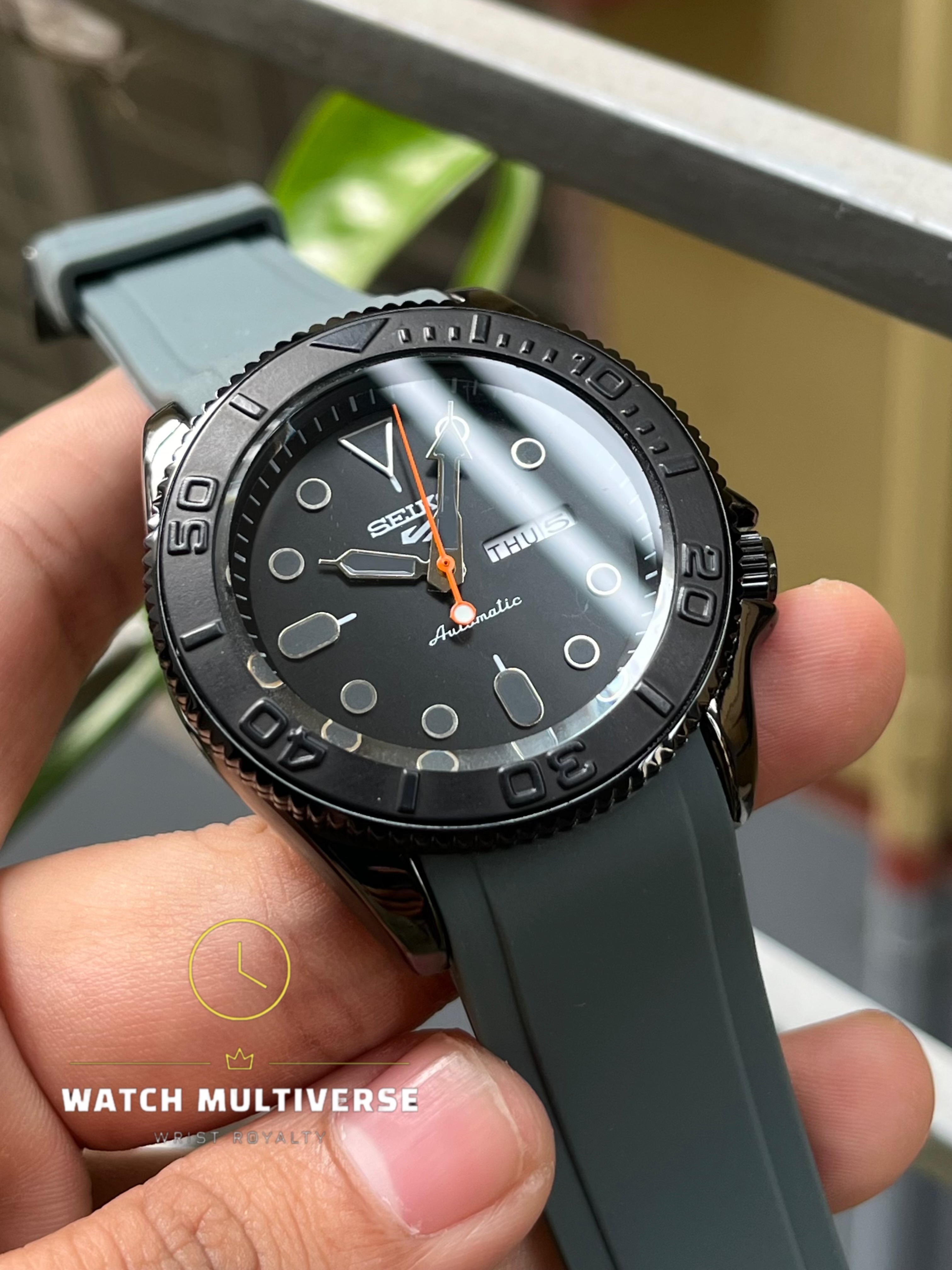 Seiko 5 Sport Grey (AA) | WATCH MULTIVERSE