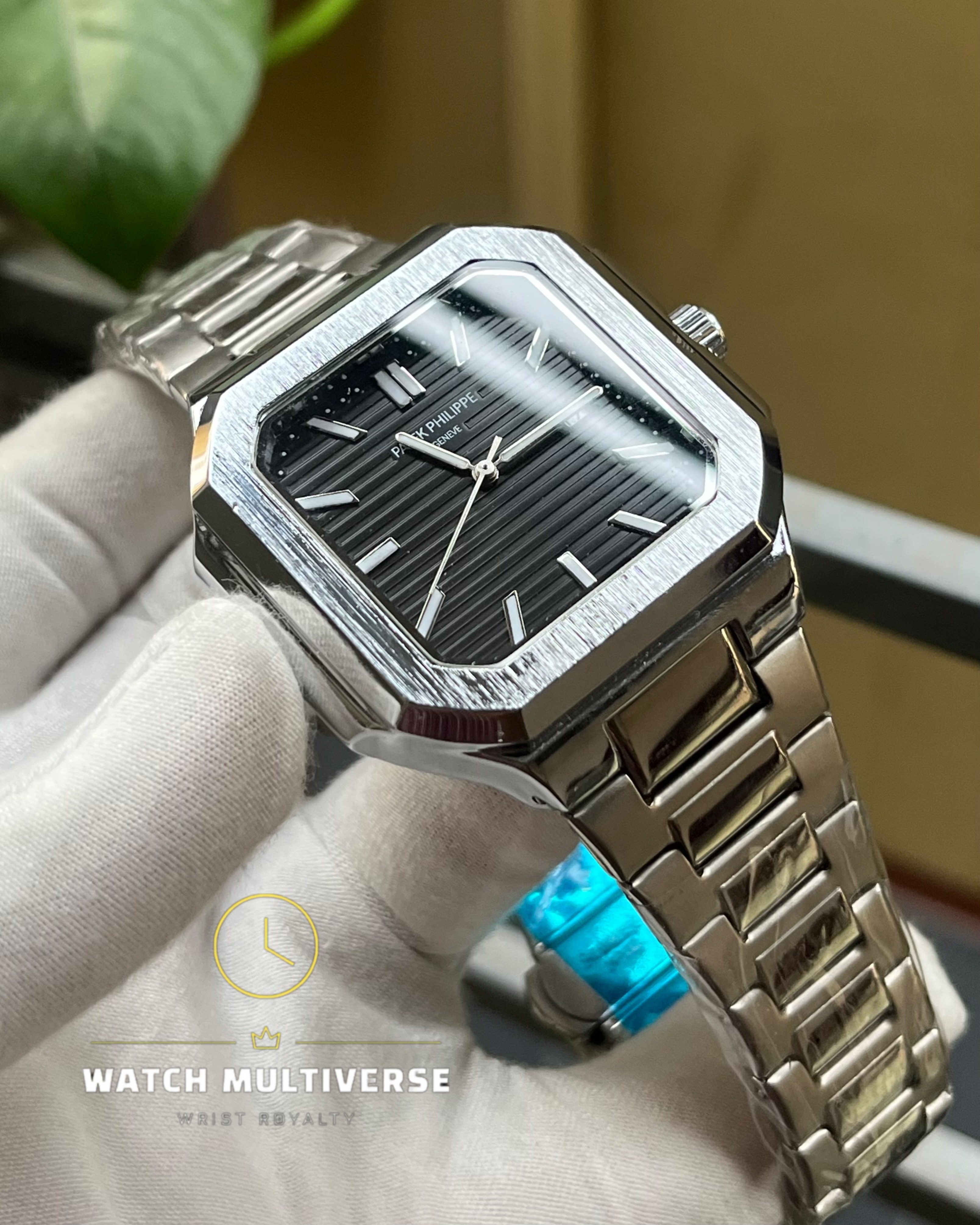 Patek Philippe Cubitus Black | WATCH MULTIVERSE